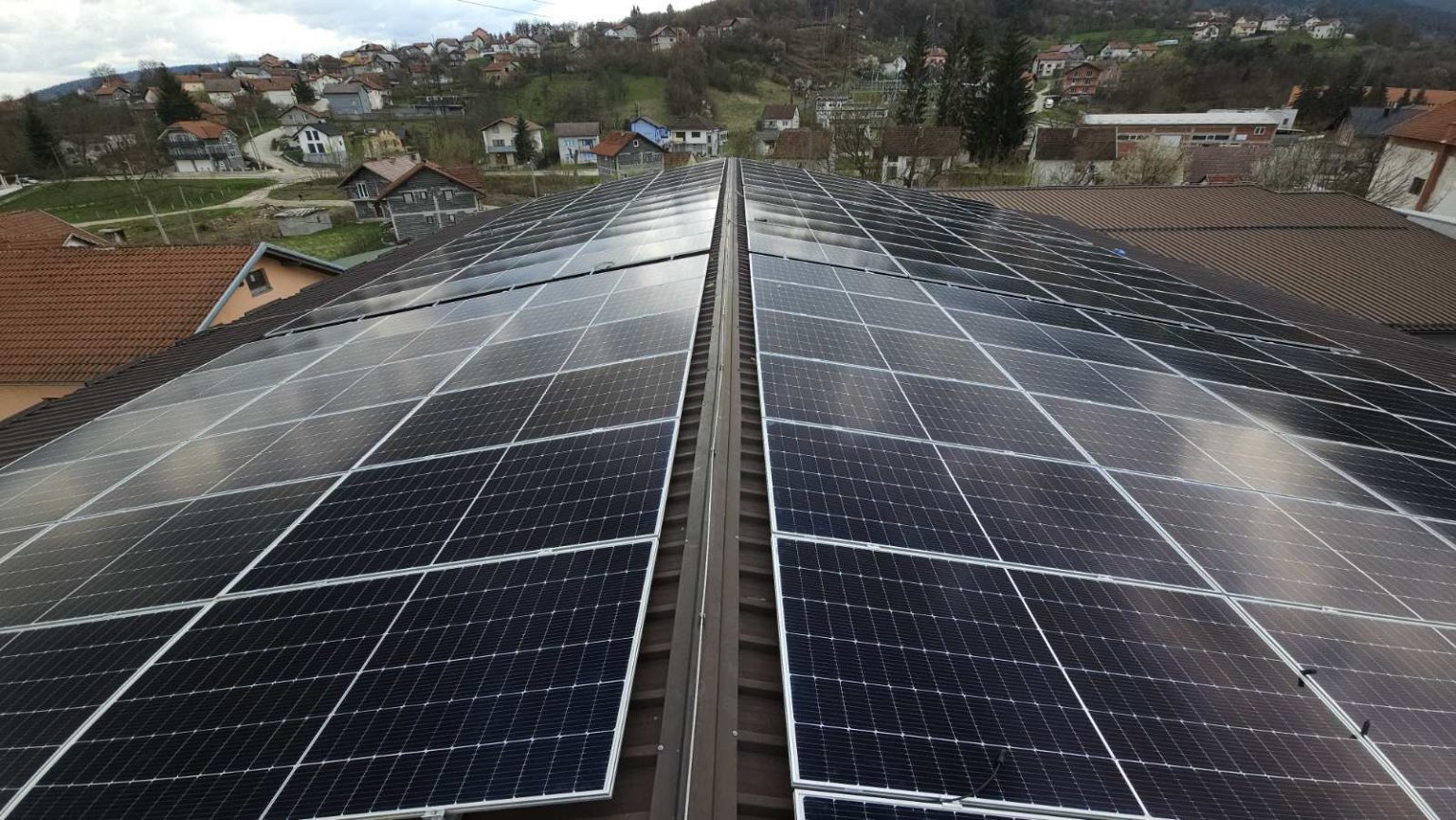 Solarne elektrane sa baterijama: kad svi ostanu bez struje – vi ne ...